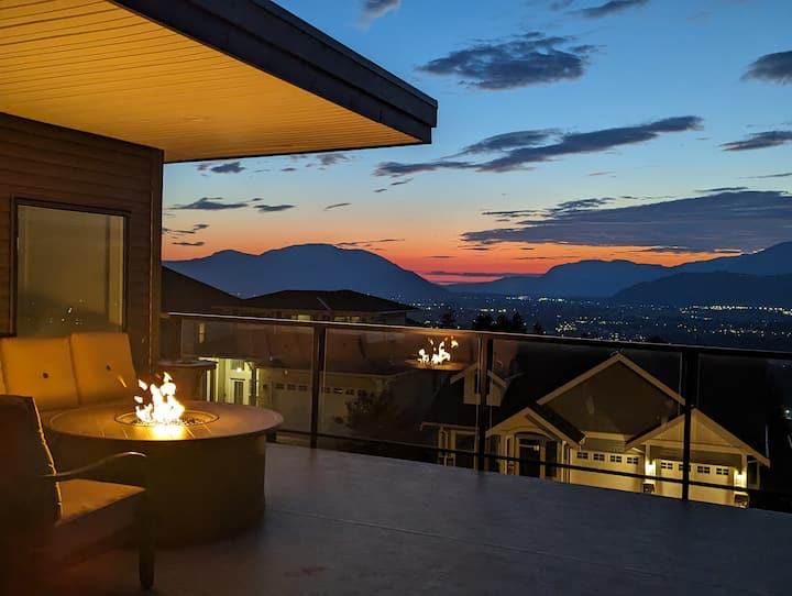 A Mountain Retreat With Views, Hot Tub & Ac - Chilliwack