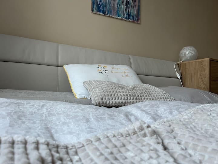 Cozy Apartment In Great Location - Košice