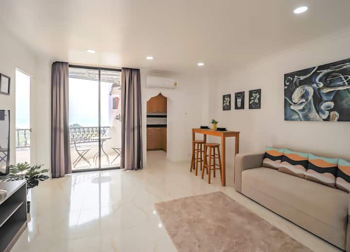 Pattaya Cozy Beach Sea View Apartment - Pattaya City
