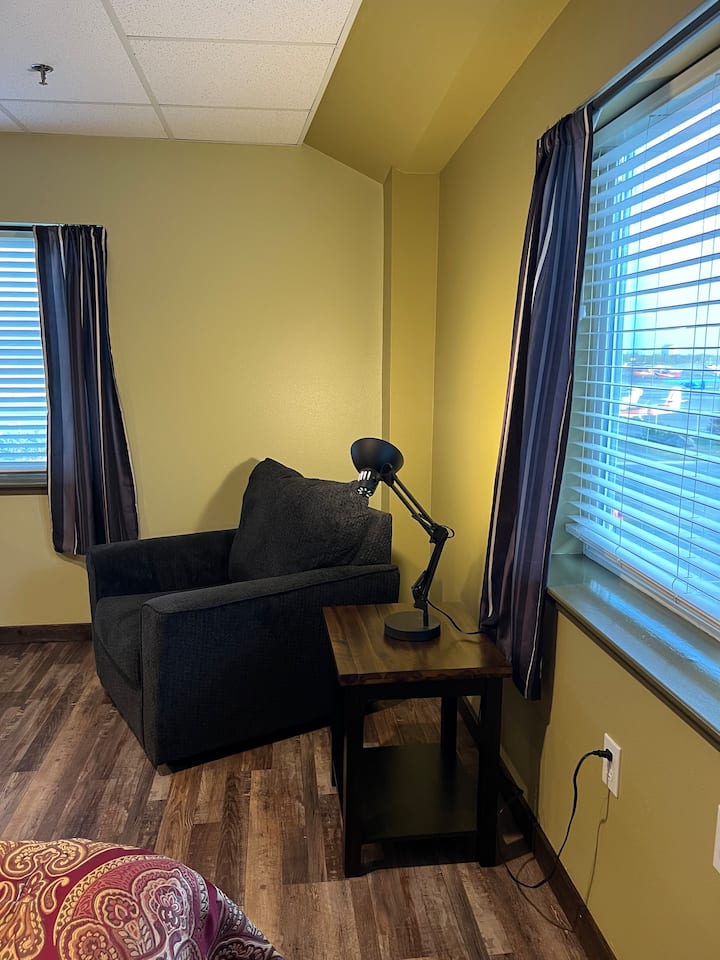 The Fly Inn At Merrill, The Birchwood Room - C1 - Anchorage, AK