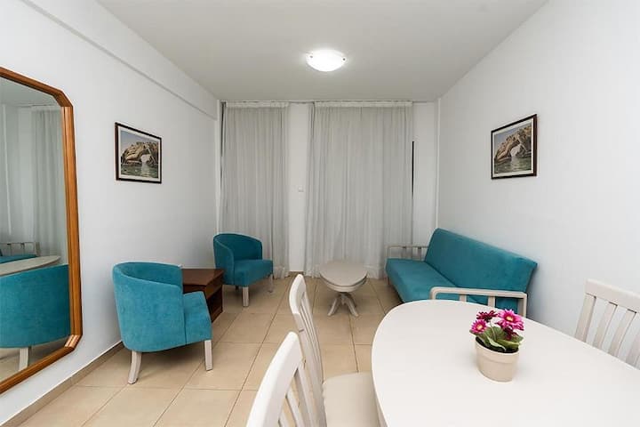 Flora: 1-bedroom Pool View Apartment - Ayia Napa
