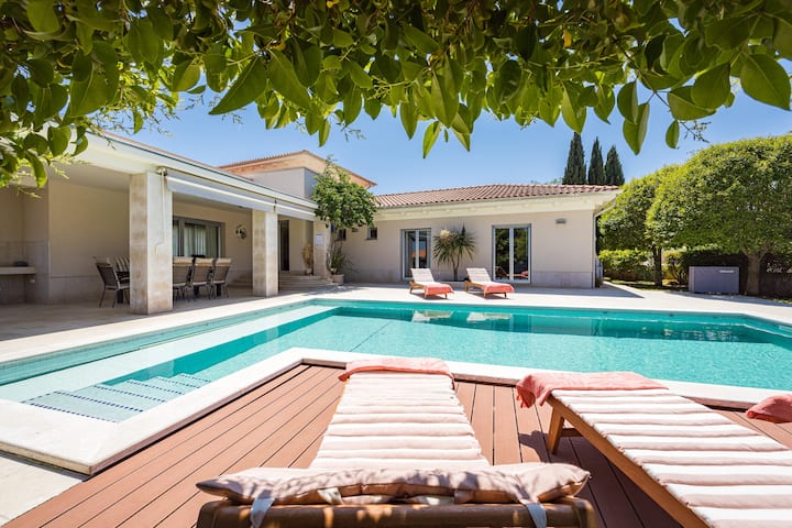 Luxurious Volme199 (4* Home) - Banjole