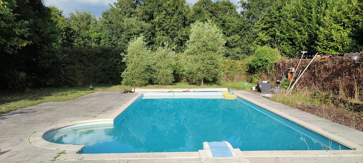 Camping 5 Min De Carhaix Petit-déj Navette Inclus - Bretagne