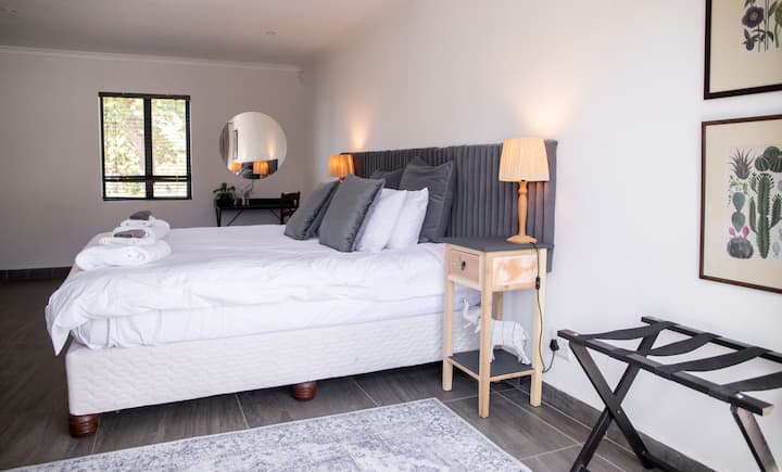'Lailah' - A Comfort Suite On A Stellenbosch Farm - Stellenbosch