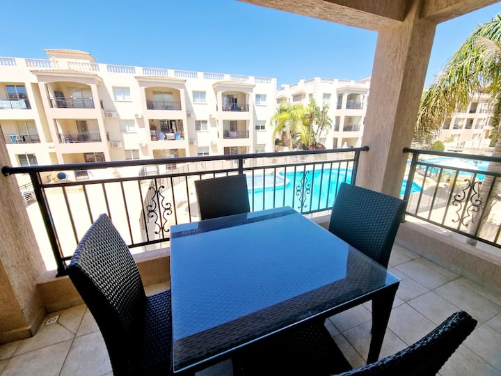 First Floor Apartment Overlooking Pool (E106rsc) - Paphos