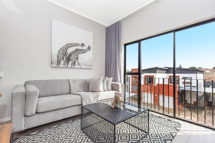 Bryanston Vacation Rentals & Homes - Bryanston, Sandton, South Africa ...