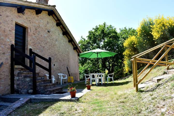 Agriturismo Il Loppo: Intero Casale 24 Posti - Spello