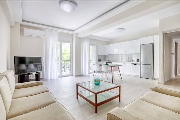 Olivia - Deluxe Apartment In Athens - Athens