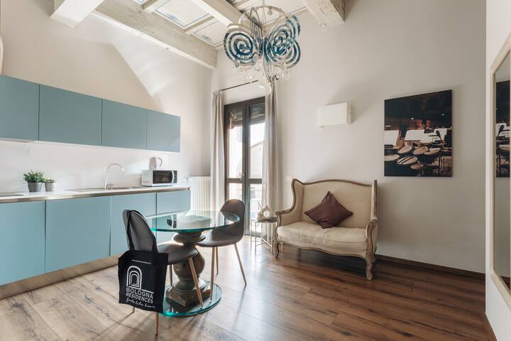 Lovely One-bedroom With Balcony - Bologna