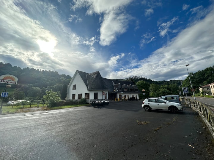 Charming Double Room - Nava