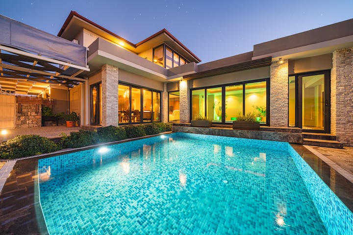 Ovacık'ta Eşsiz Lüks Villa - Ölüdeniz