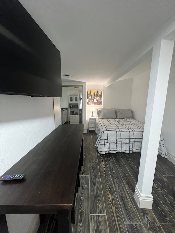 Emerald Suite - Tampa, FL