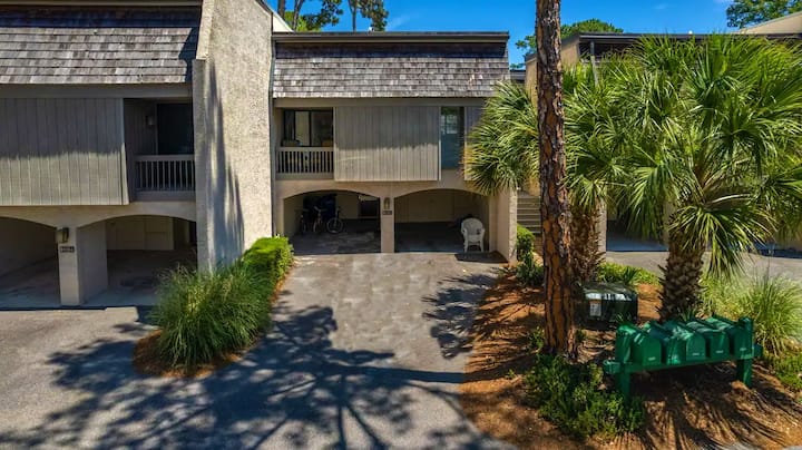 Heart Of Harbour Town - Pool View 4bd4ba - Hilton Head Island