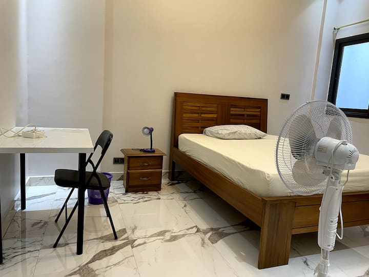 Chambre Agréable, Bien éQuipée - Dakar