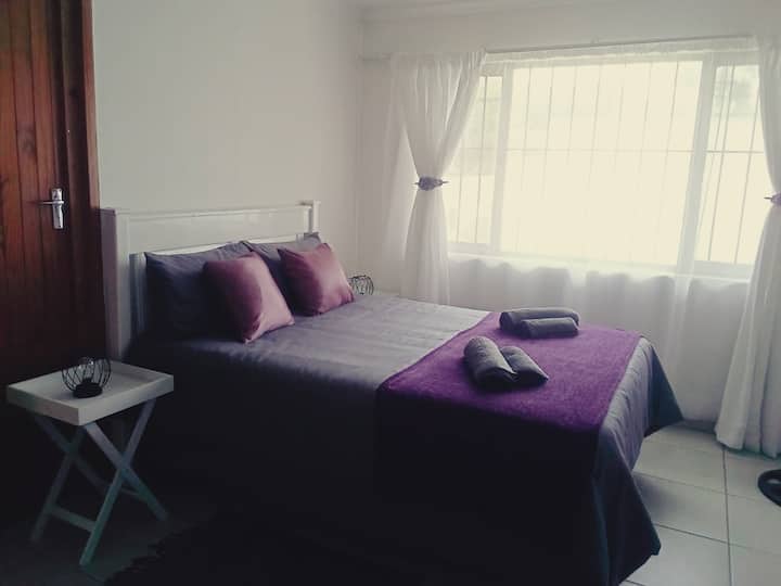 Self-catering Unit With Wi-fi - Port Edward