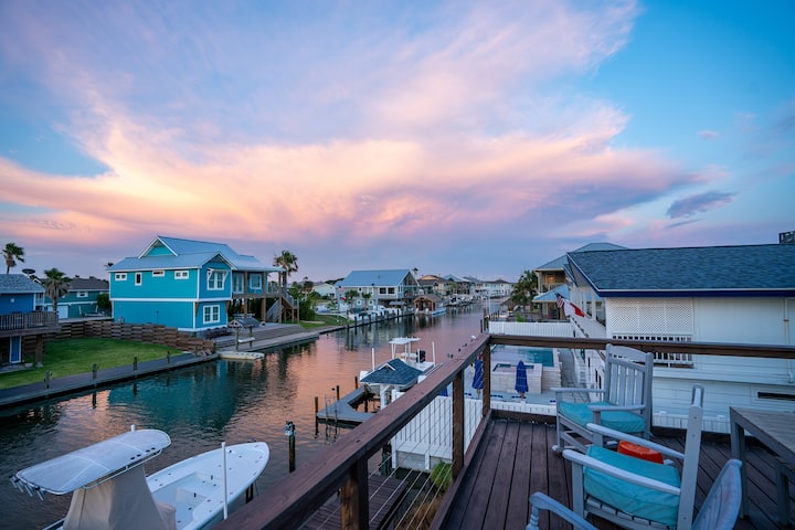 Beautiful W/canal Views On Key Allegro! Large Deck - Rockport, TX