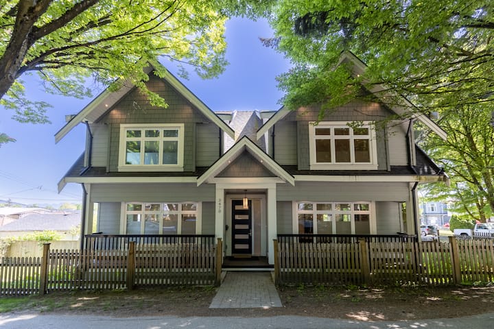 Brand New 4br/4baths In East Vancouver - Vancouver