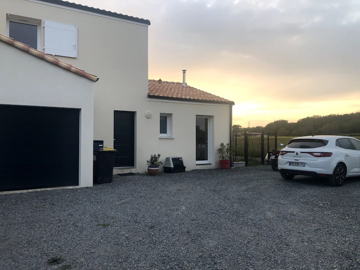 Maison Neuve. Tout Confort 6 Personnes - Pornic