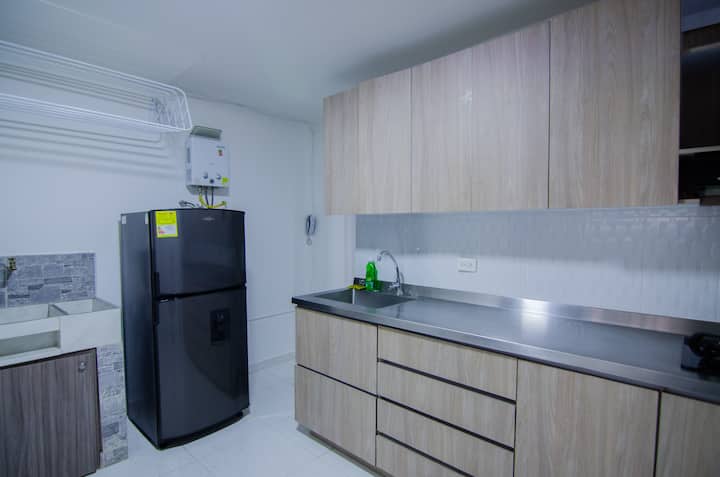 Apartaestudio Tranquilo Y Privado-5min De Laureles - Medellín