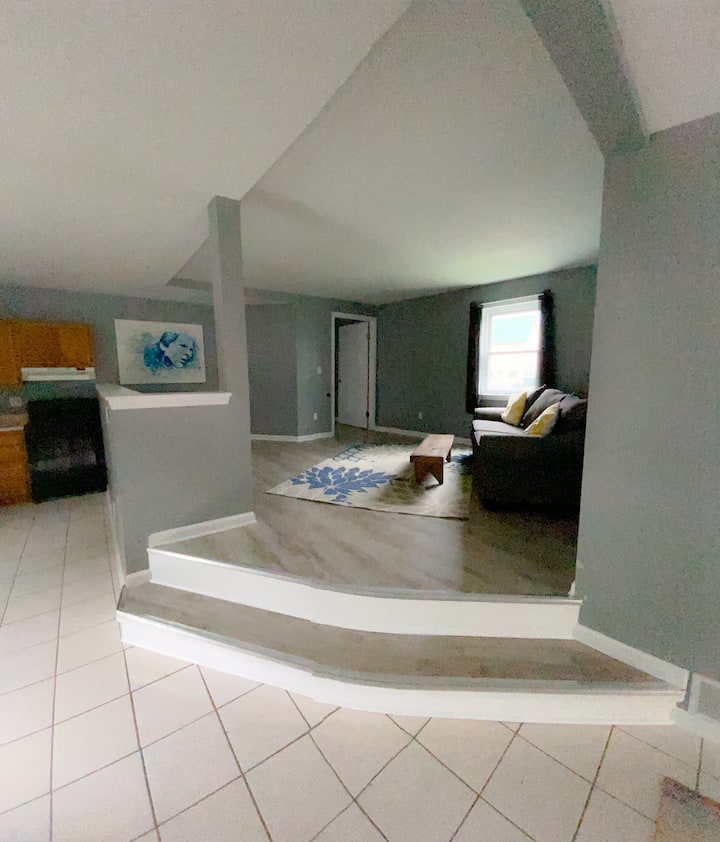 Open & Airy Apartment - Corfu, NY