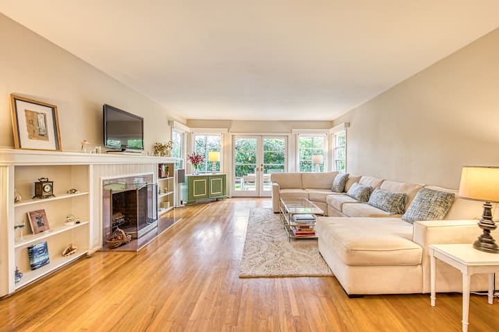 Bright, Serene, 2 Bedrooms +Office In Altadena - Altadena, CA