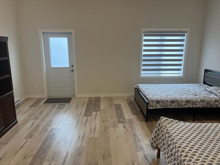Basement Room
Registration Number :
Str2526b9973 - Halifax