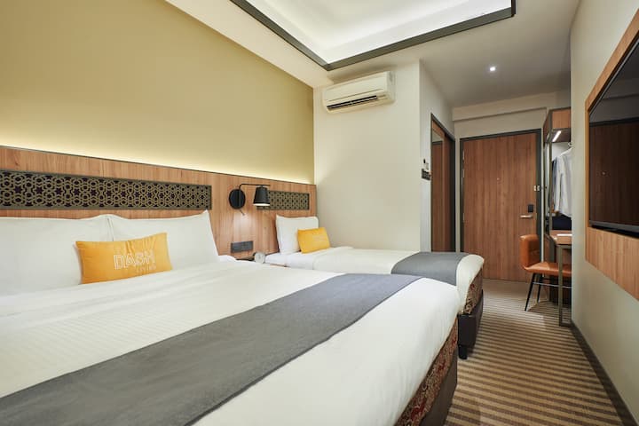 Deluxe Room - Singapore