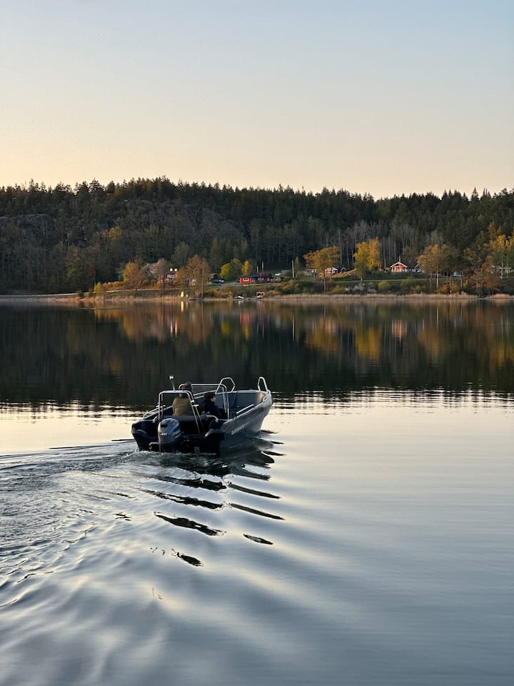 Stuga Vid Vattnet I Gryt - Valdemarsvik