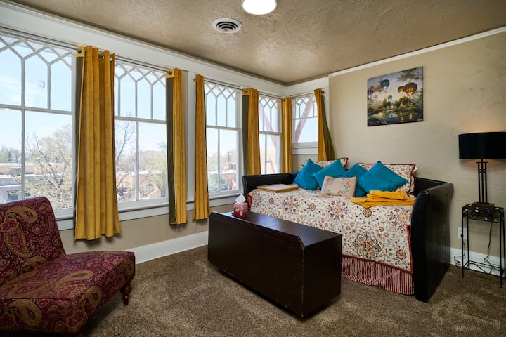 Balloon Landing - Albuquerque