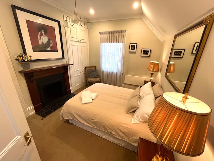 Porters Cottage Garden - Albury