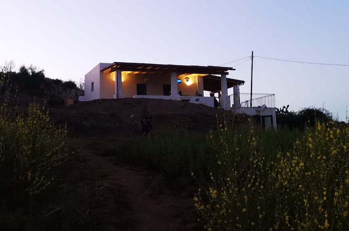 Casa Manutella, Antica Mulattiera Vista Mozzafiato - Lipari