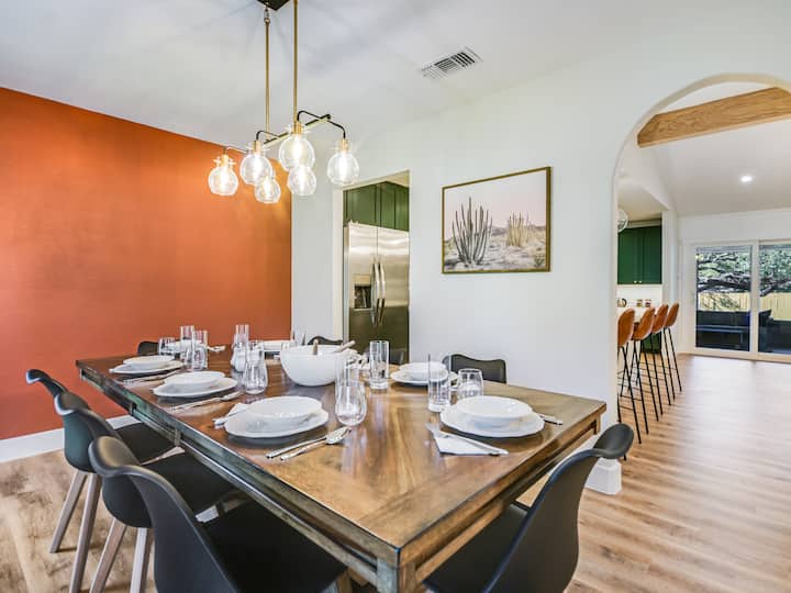 Modern, Family Friendly Home - Austin, TX