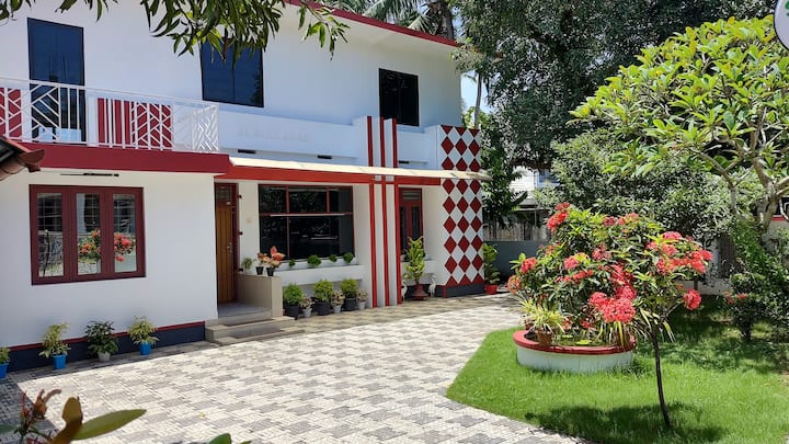 Smrithi Homestay Near Lulu & Amrita Hosp Edappally - Kochi