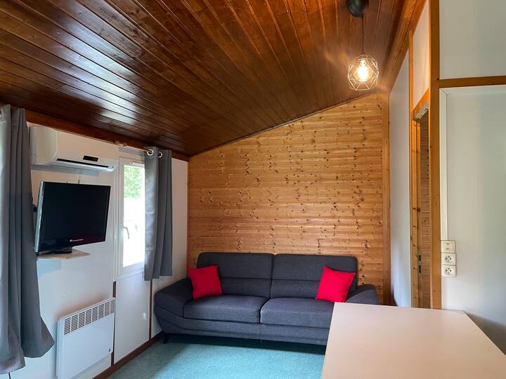 Chalet Au Bord D’un éTang - Collonges-la-Rouge