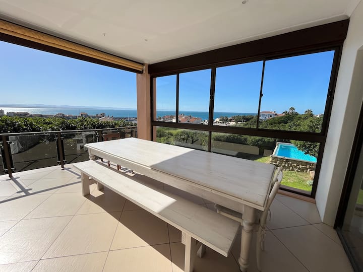 Port Views Beach House - Saint Francis Bay