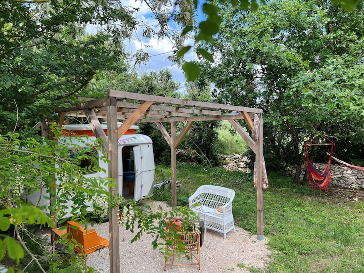 Les Divines Caravanes Micro Camping - Vivonne