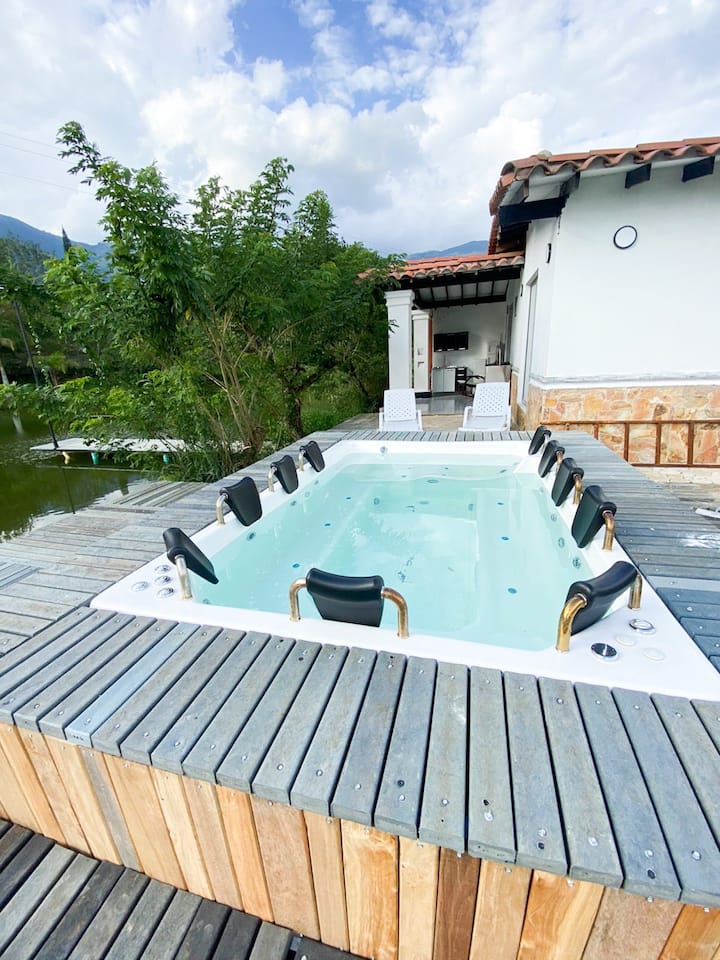 4br Luxury Finca W/ Mtn Views, Jacuzzi + Lakefront - San Pedro