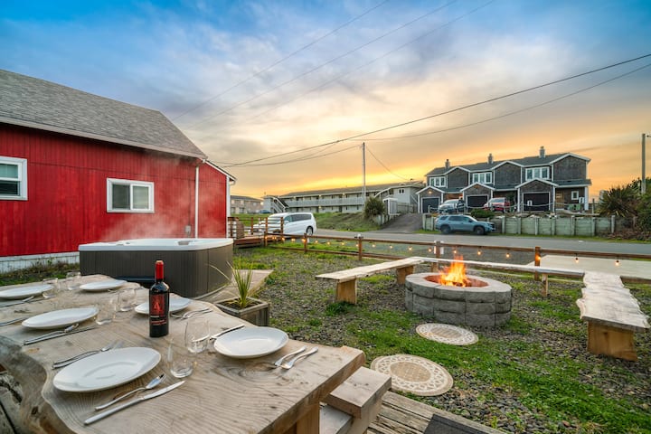 New Steps To Beach/city Ctr/hottub/firepit/pets Ok - Rockaway Beach, OR
