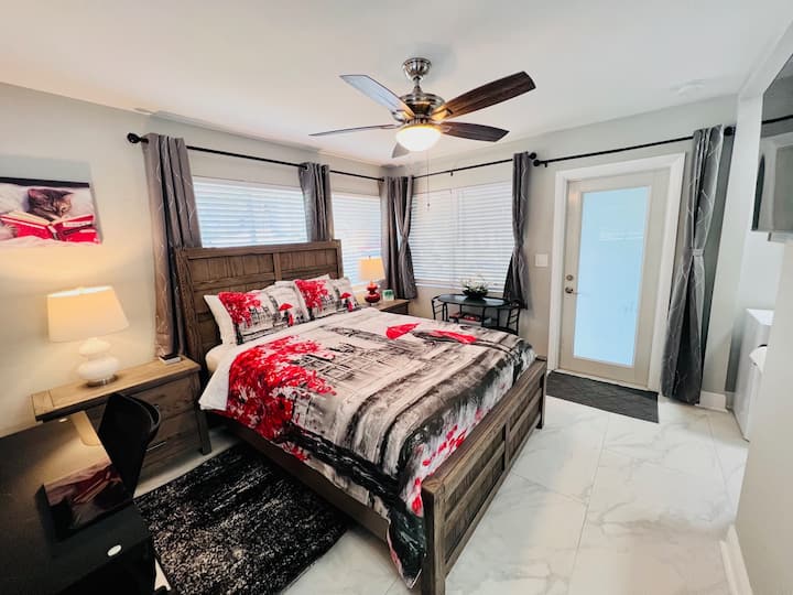 Very Sunny Corner Unit - Fort Lauderdale