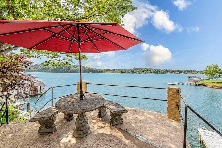 Lake Hickory Trio 1 Br Pink Unit - Hickory, NC