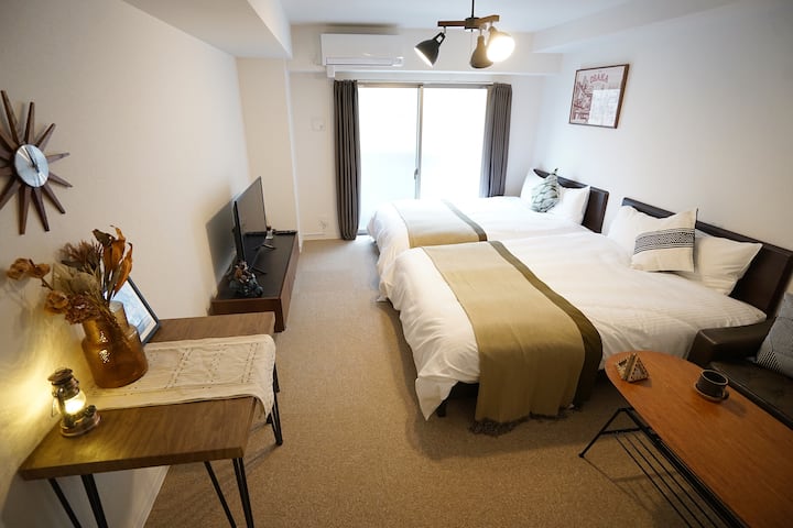 川House難波南-花園町・4人部屋/難波心斎橋梅田関西空港直行/駅徒歩4分/32㎡/ハルカス見える - Osaka, Japan