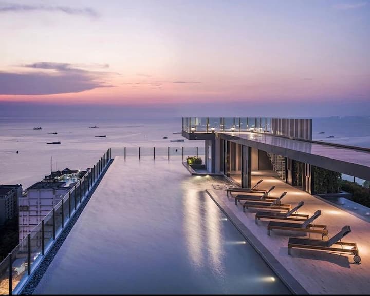 The Base 网红公寓两室28楼海景房,位于芭提雅最热闹街区 - Pattaya City