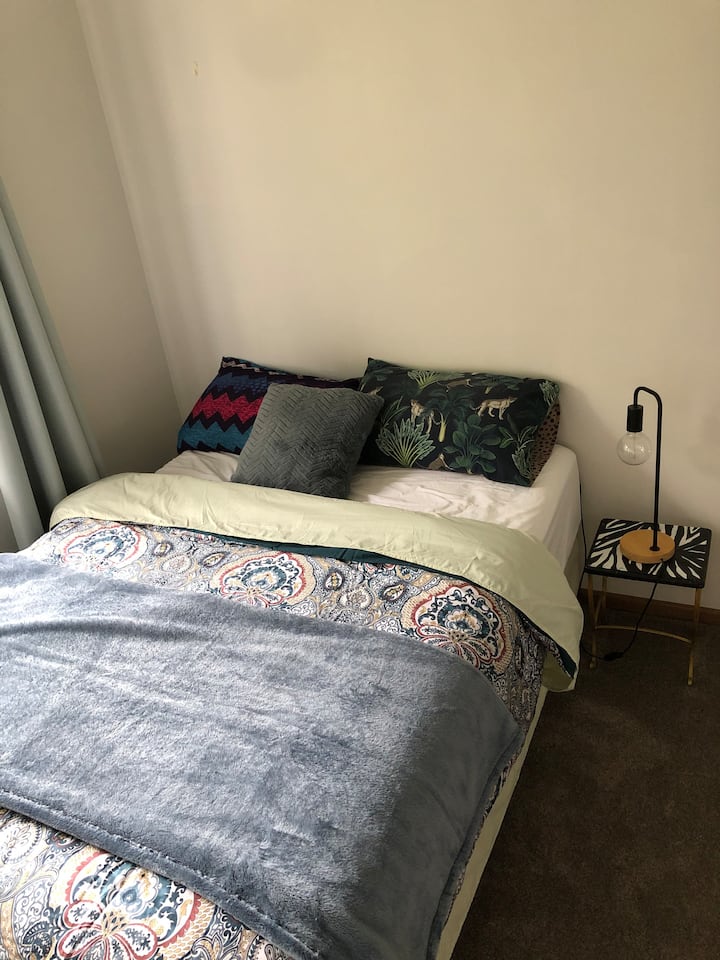 Quiet Room In Atherton - Atherton