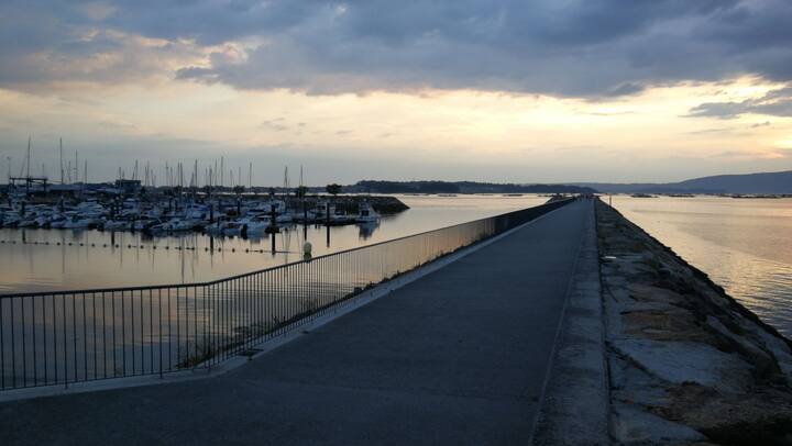 Vista Puerto Deportivo - Boiro
