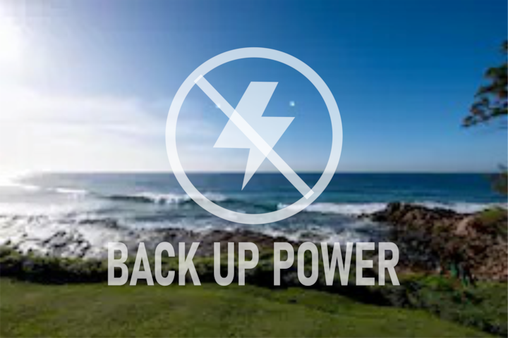7 The Beach House *With Backup Power* - Dolphin Coast