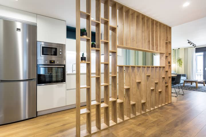 Large & Elegant Apt. Next To The Bullring - Sevilha