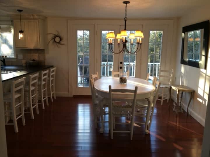 Charming Beach House - Chatham, MA