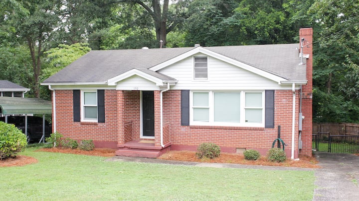 Scott's Cottage 3/2 East Cobb - Marietta, GA