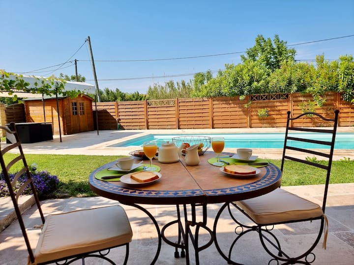 Gite Villa Léoncie - Sénas