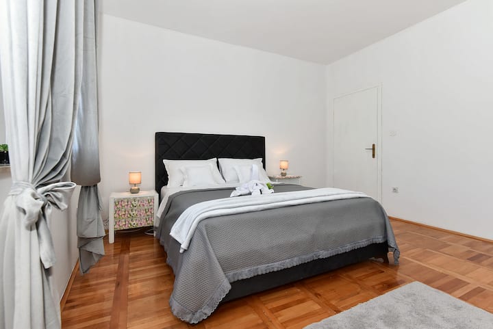 Lana Apartman - Starigrad